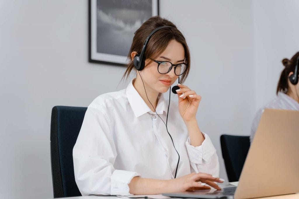 31 Best Jobs for 17 Year Olds